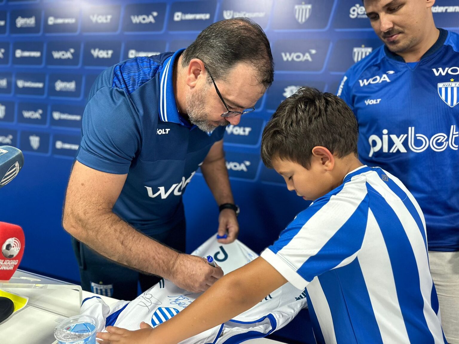 Sócios participam da ação Raça na Coletiva após Avaí 1x0 Santa Catarina ...