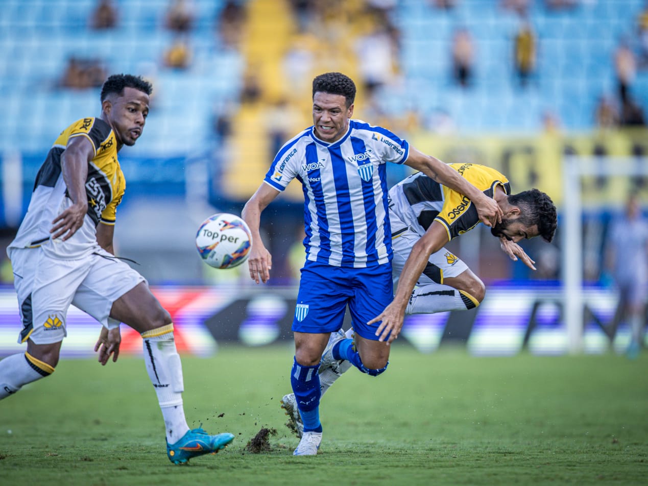 Avaí é superado pelo Criciúma na Ressacada — Avaí F.C.