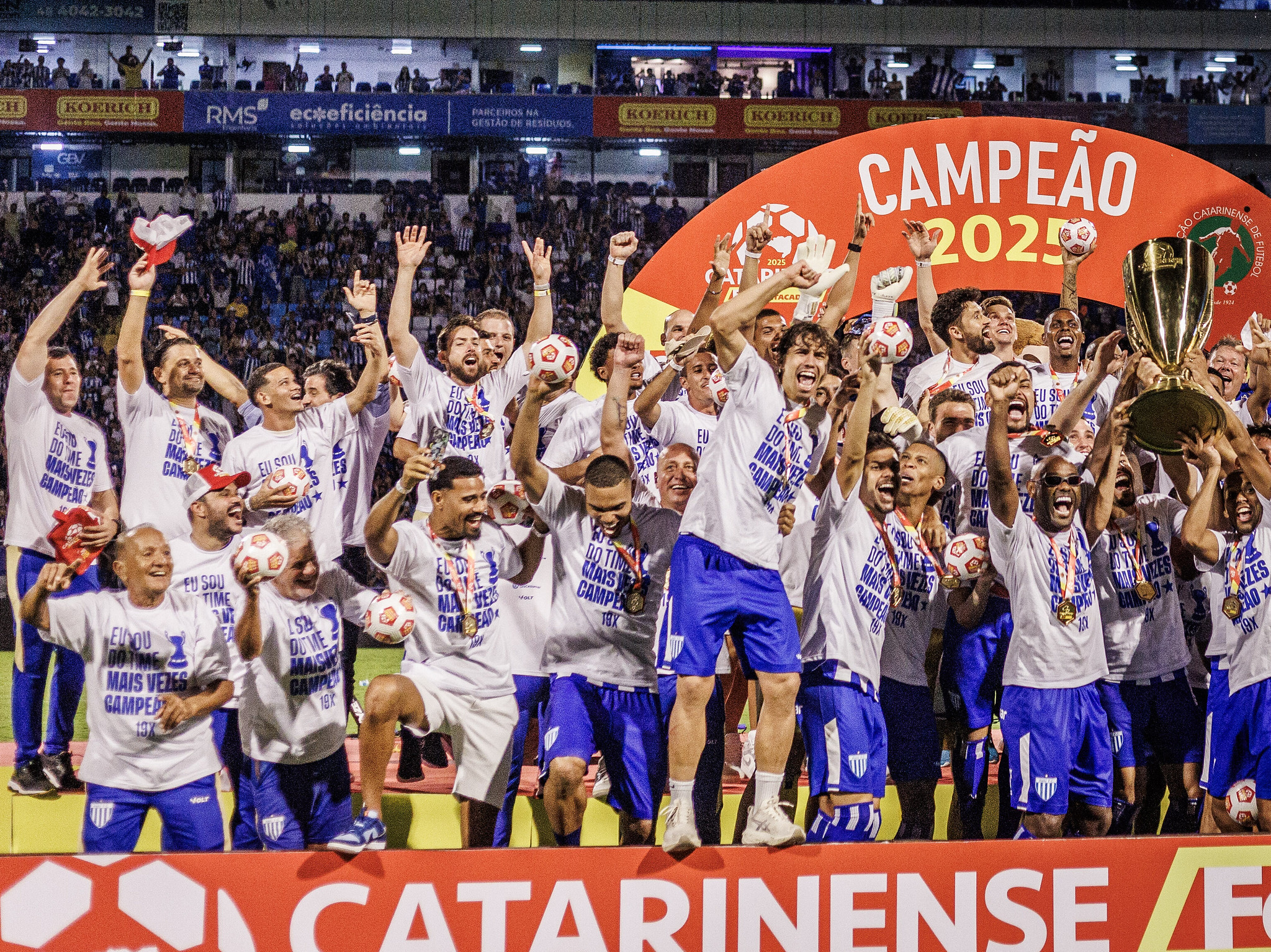 Avaí Campeão Catarinense 2025: Confira a galeria de fotos da premiação ...